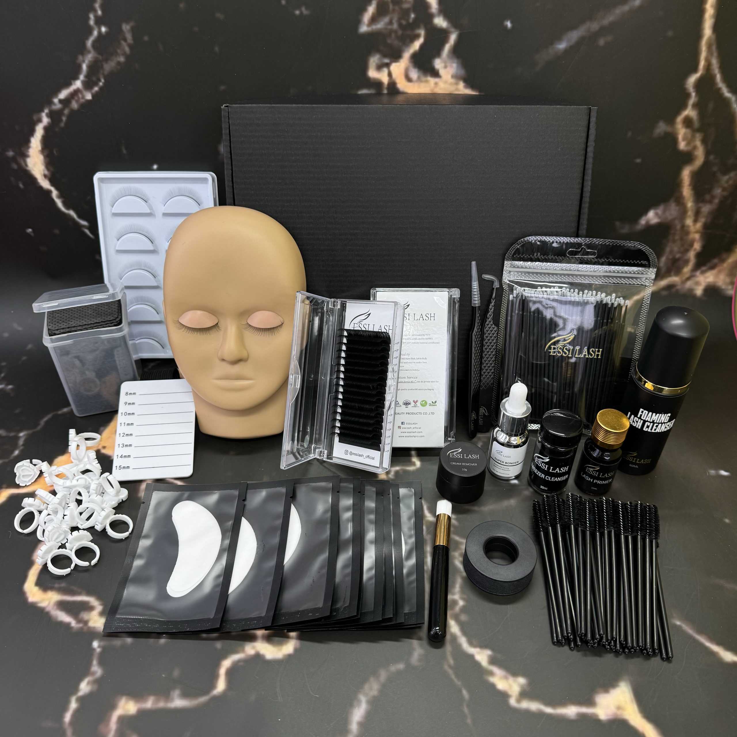 Step-by-Step Guide to Picking the Right Eyelash Extension Kit for Beginners